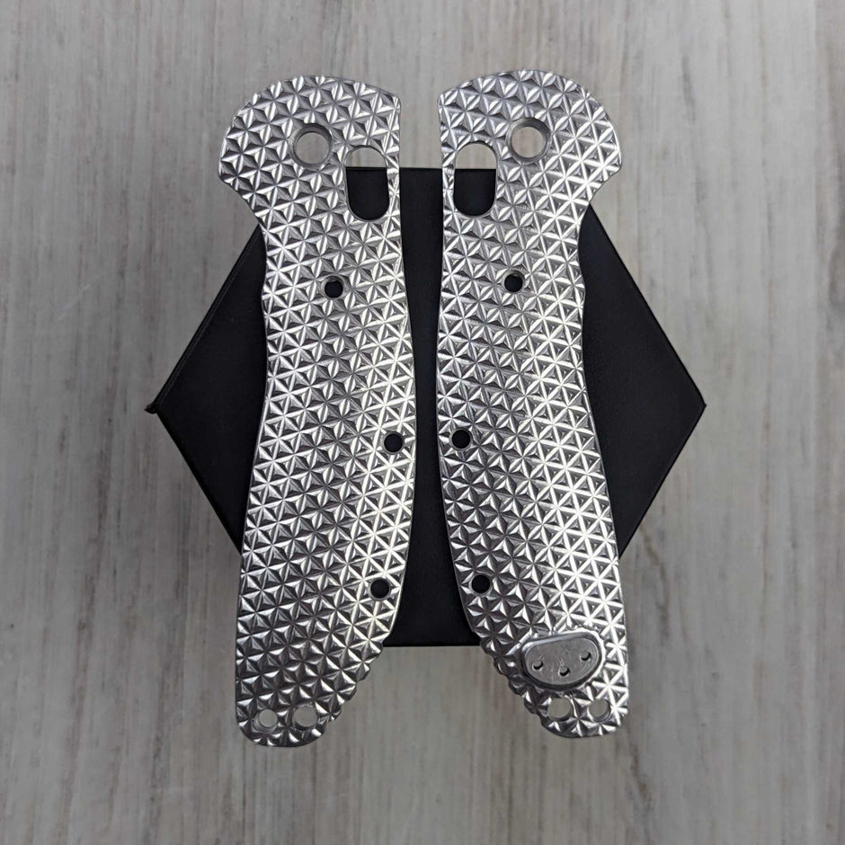 STOCKY GOAT - Sharktooth - Titanium Scales (Compatible with RSK Mk1-G2